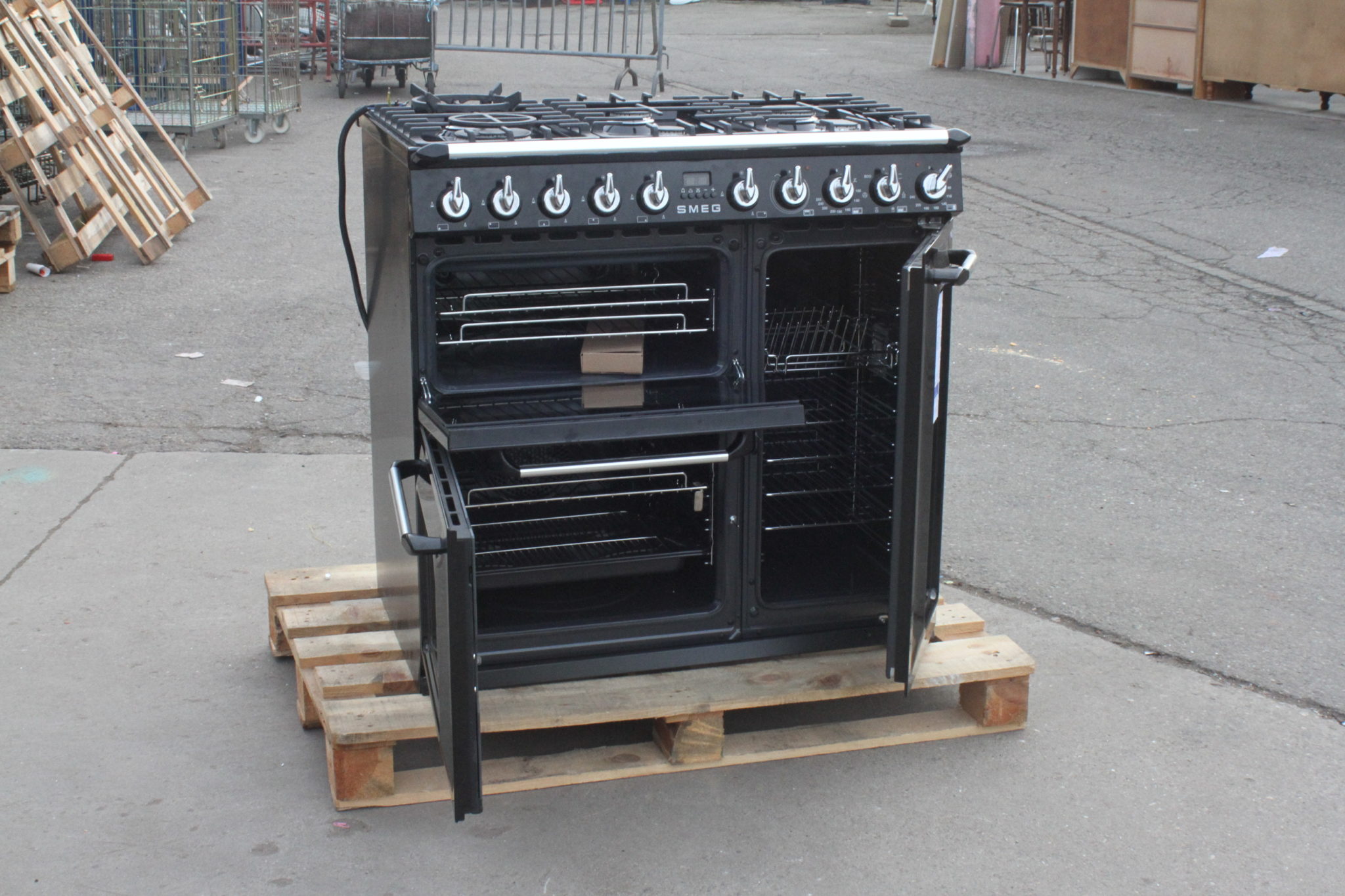 Piano de cuisson SMEG TR93BL