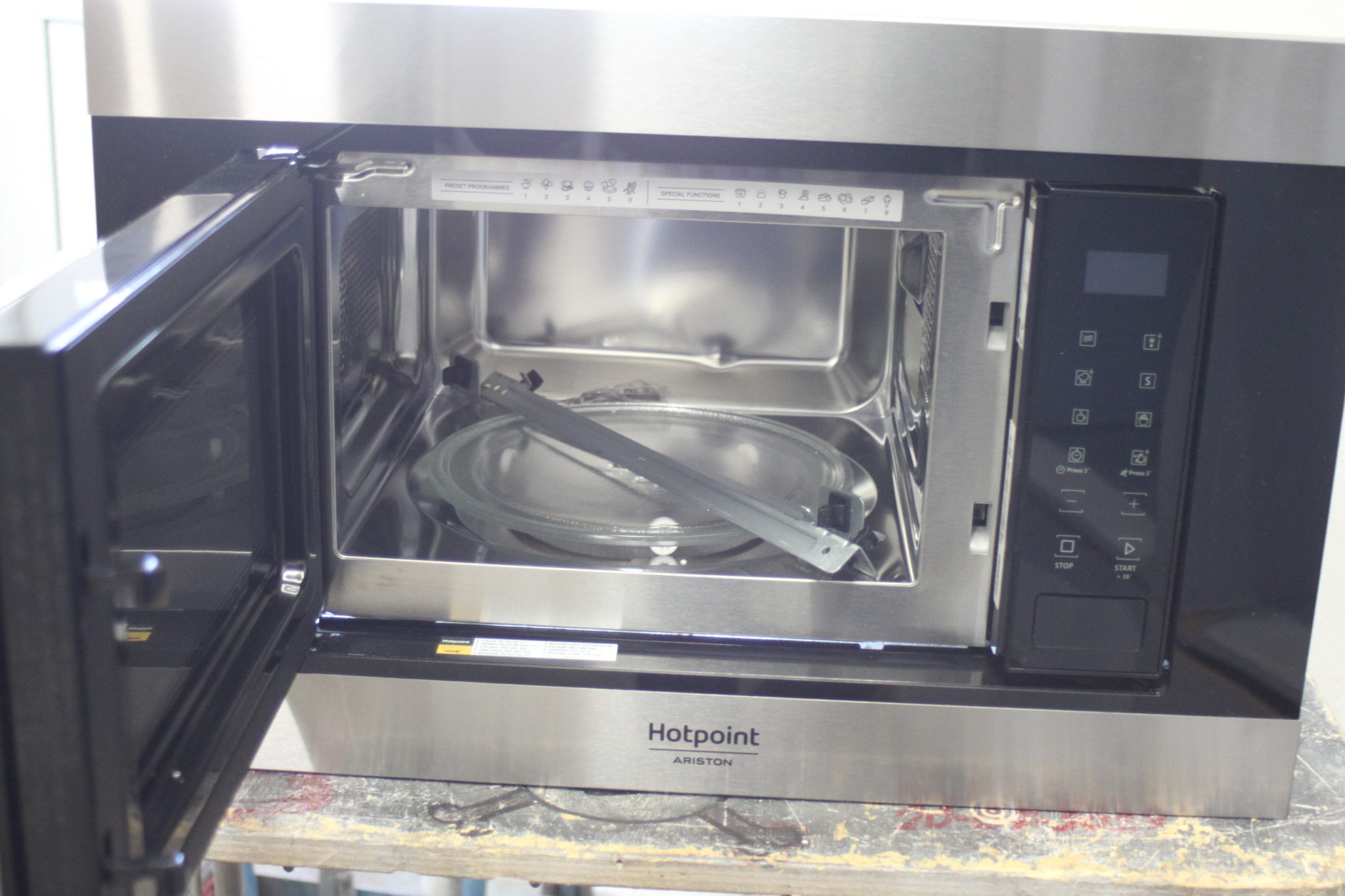 Hotpoint Ariston – MF20SIXHA – Micro ondes intégrable